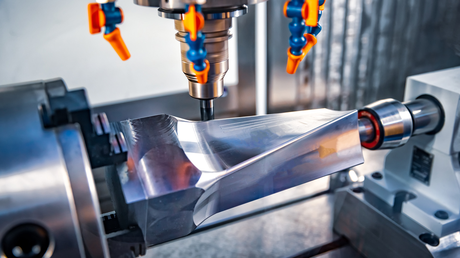 Tudo sobre usinagem convencional e CNC – 2B Automação